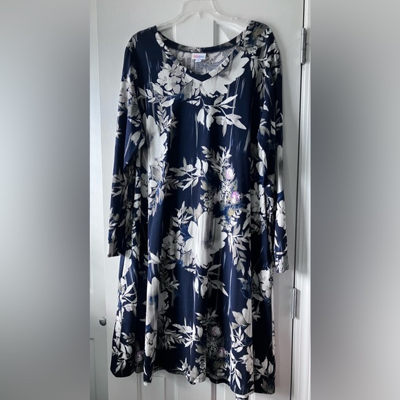LuLaRoe | Dresses | Lularoe Emily Swing Dress | Poshmark